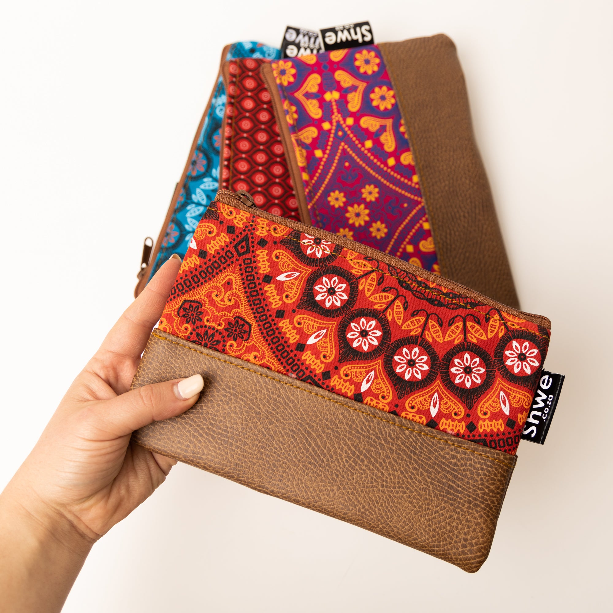 Shwe Leather-Look Clutch Bag - Nifty Gifts ZA